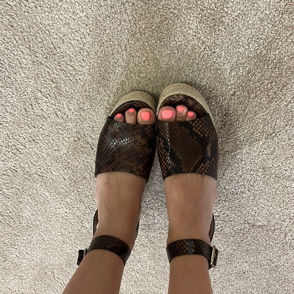 Zara | Shoes | Zara Snake Skin Platform Shoes Size 37 | Poshmark